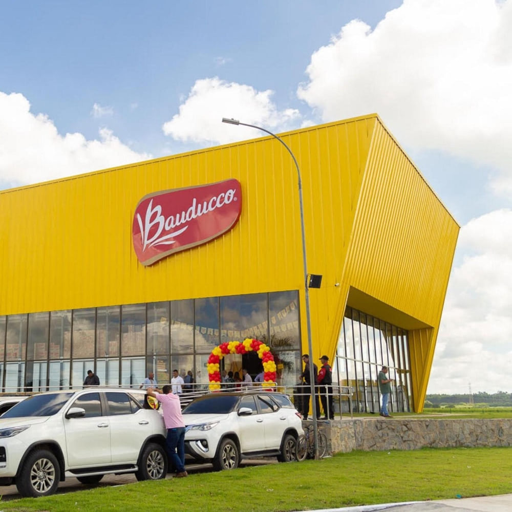 Biscoito Bolacha Cookies Gotas Chocolate Bauducco 60G em Promoção ...