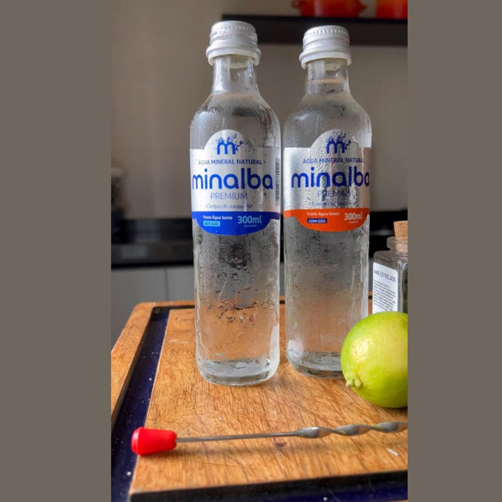 Kit Com 12Und Água Mineral Gás Premium Minalba Vidro 300Ml em Promoção ...
