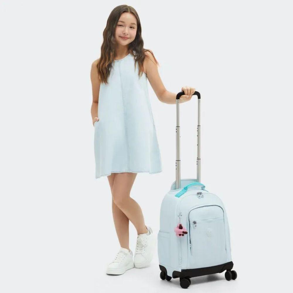 Mala Kipling New Zea Blue Sky Met